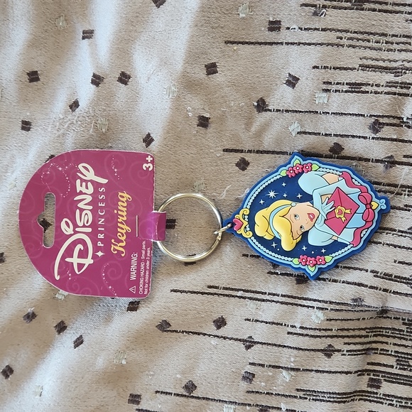 Disney | Accessories | Cinderella Keychain | Poshmark